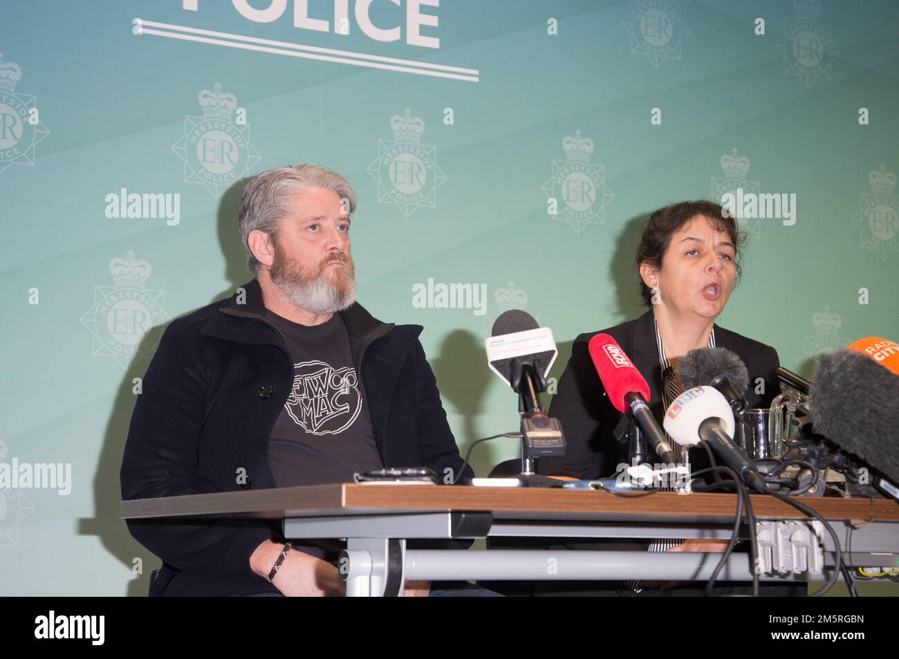 Non Exclusive: Elle's father, Tim Edwards, was present together with ...