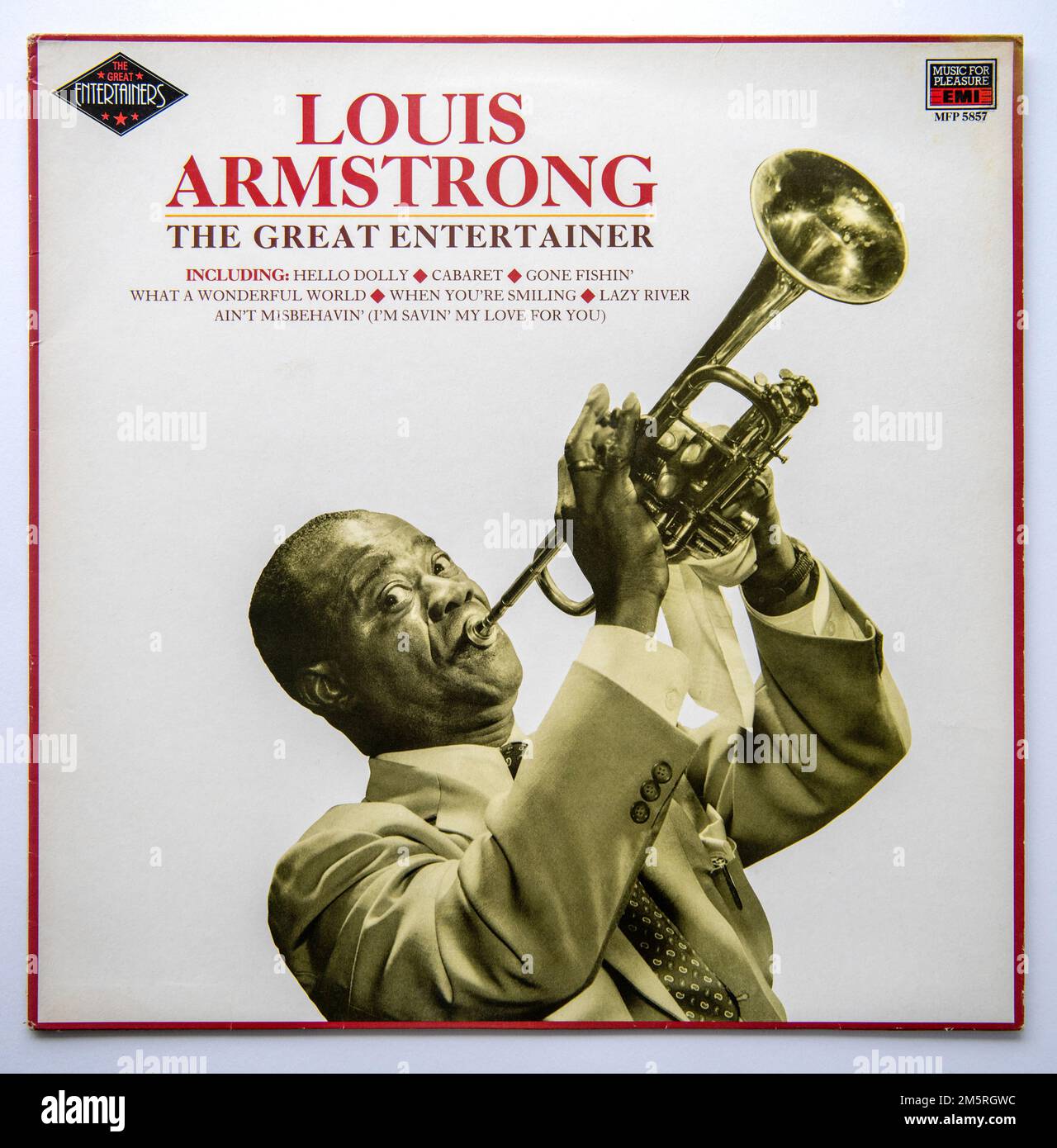 LP cover of The Great Entertainer compilation album by Louis Armstrong ...