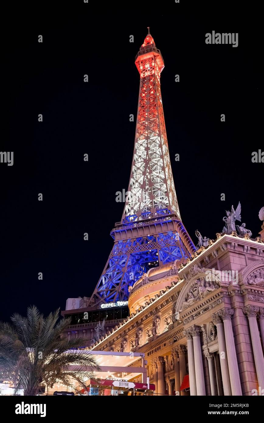View of illuminated Replica of Eiffel Tower and Paris Las Vegas Hotel at night Stock Photo - Alamy