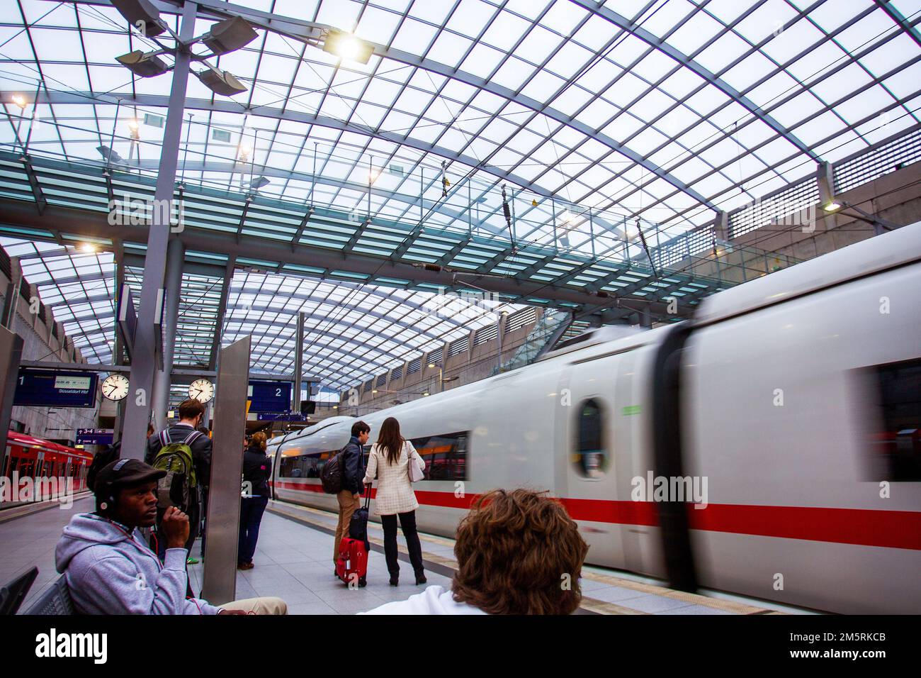 Cologne germany train station hi-res stock photography and images - Alamy