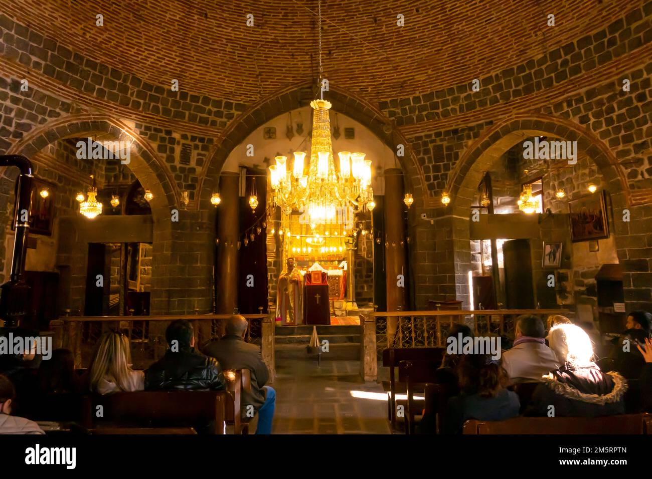 Christmas mass, celebration in Syriac Orthodox Church of the Virgin ...