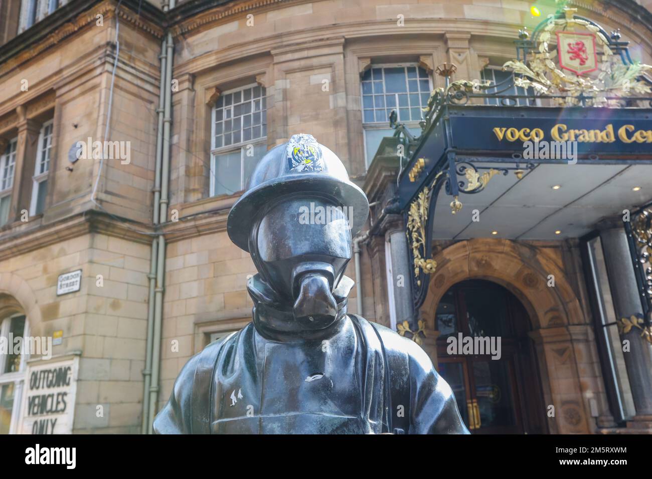 Statue,of,fireman,outside,Glasgow Central Station,train,train station ...