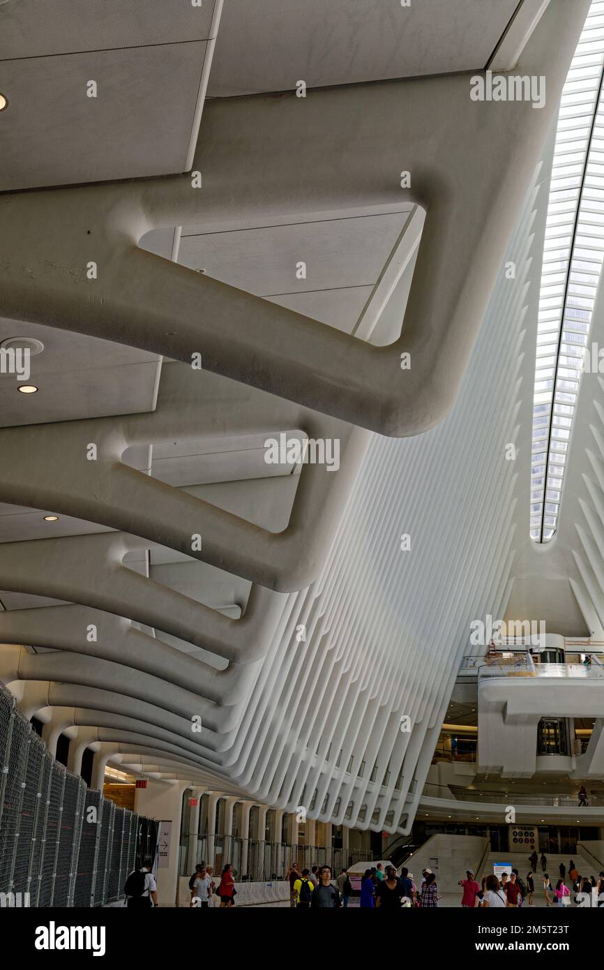 Oculus' pure white ribs soar over the World Trade Center Transportation ...