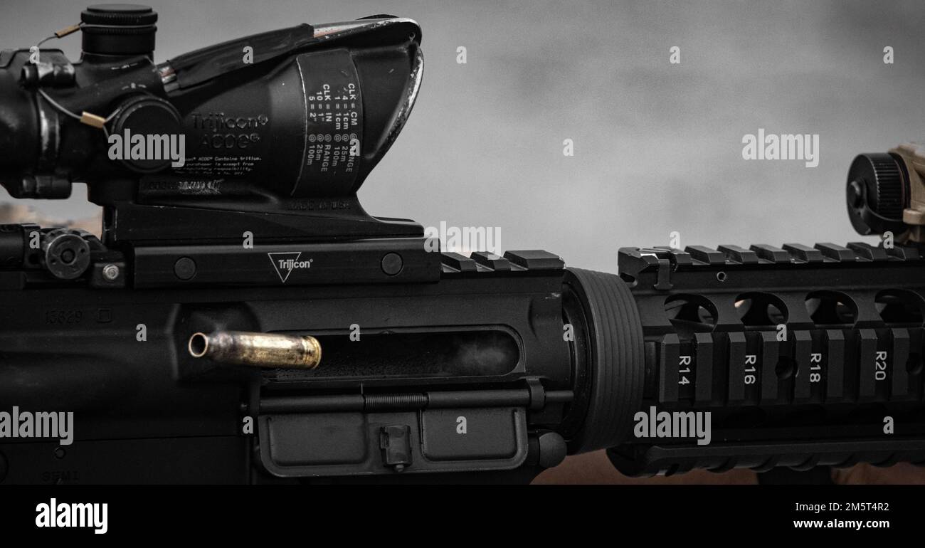 M16a4 Service Rifle With Acog