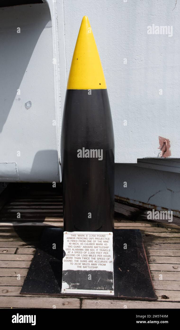 Ussbattleship hi-res stock photography and images - Alamy