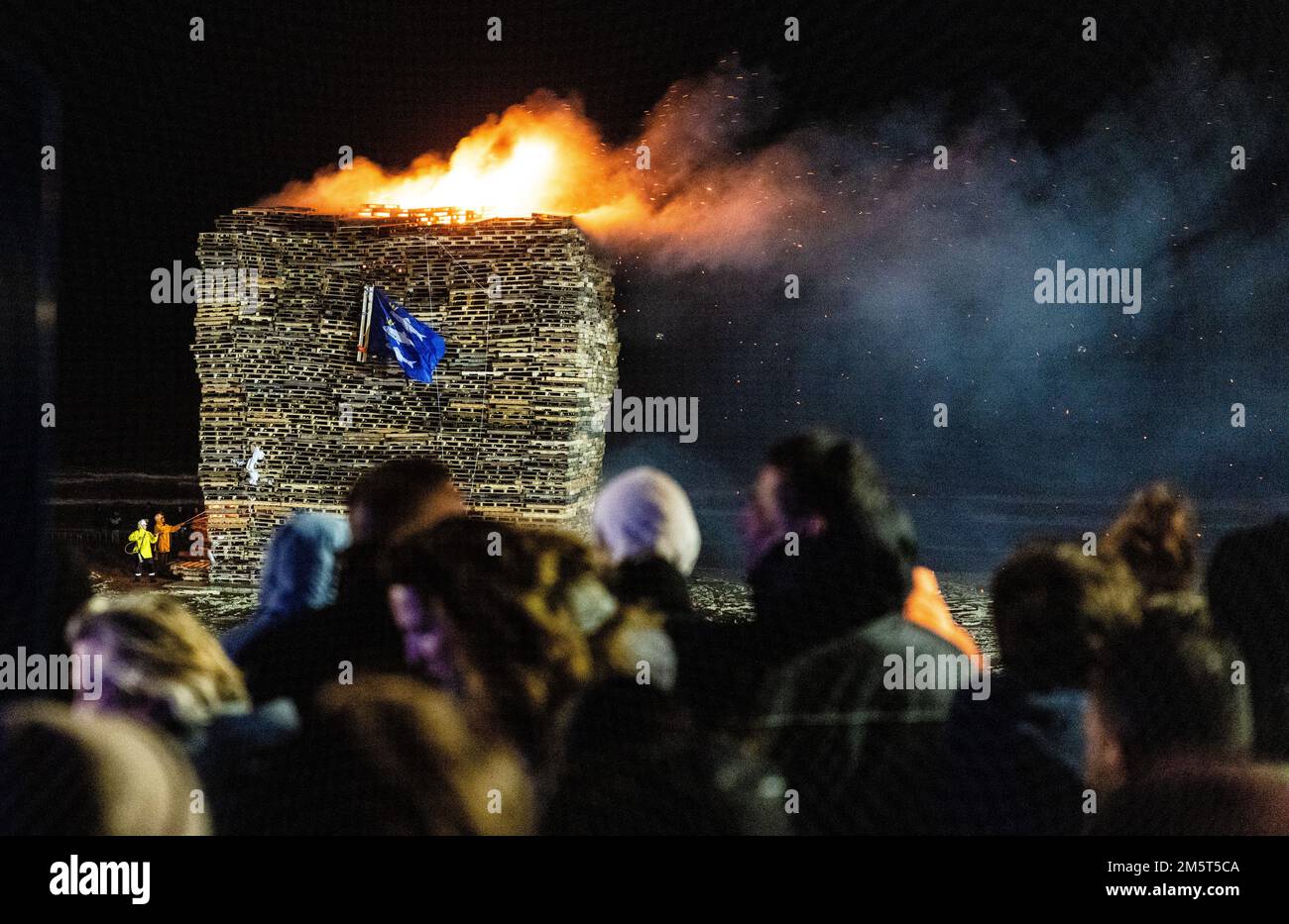 Duindorp bonfire hi-res stock photography and images - Alamy