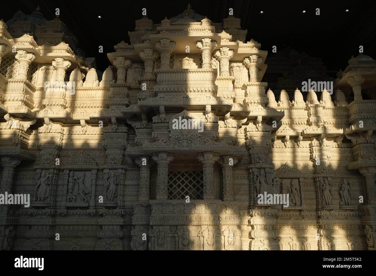 A beautiful shot of the BAPS Shri Swaminarayan Mandir in Robbinsville ...