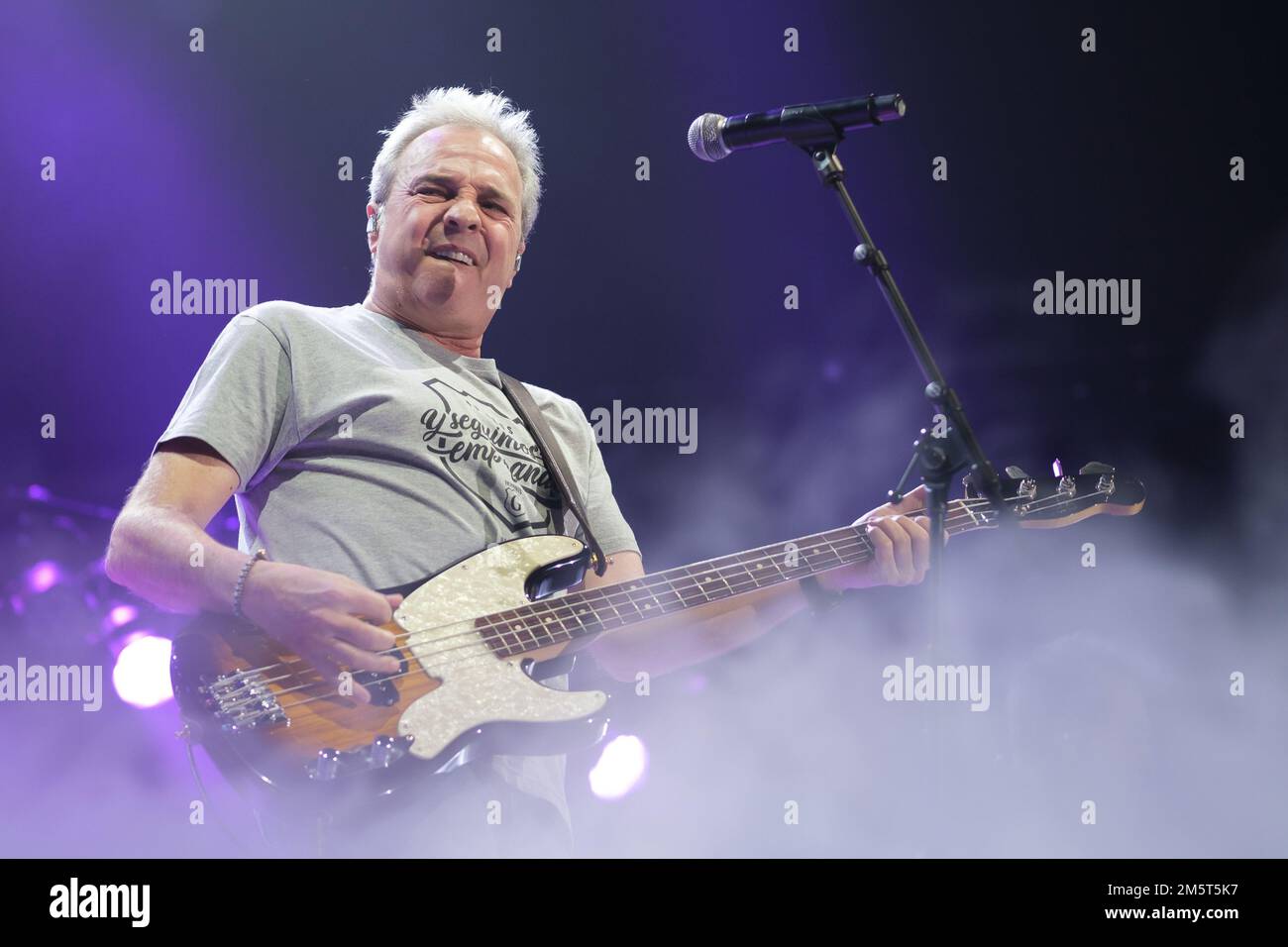 Madrid, Spain. 30th Dec, 2022. Singer David Summers of the band Hombres ...