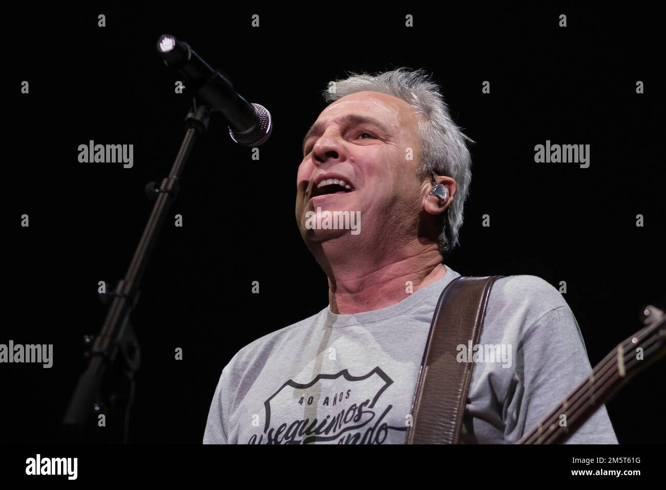 Hombres g concert hi-res stock photography and images - Alamy