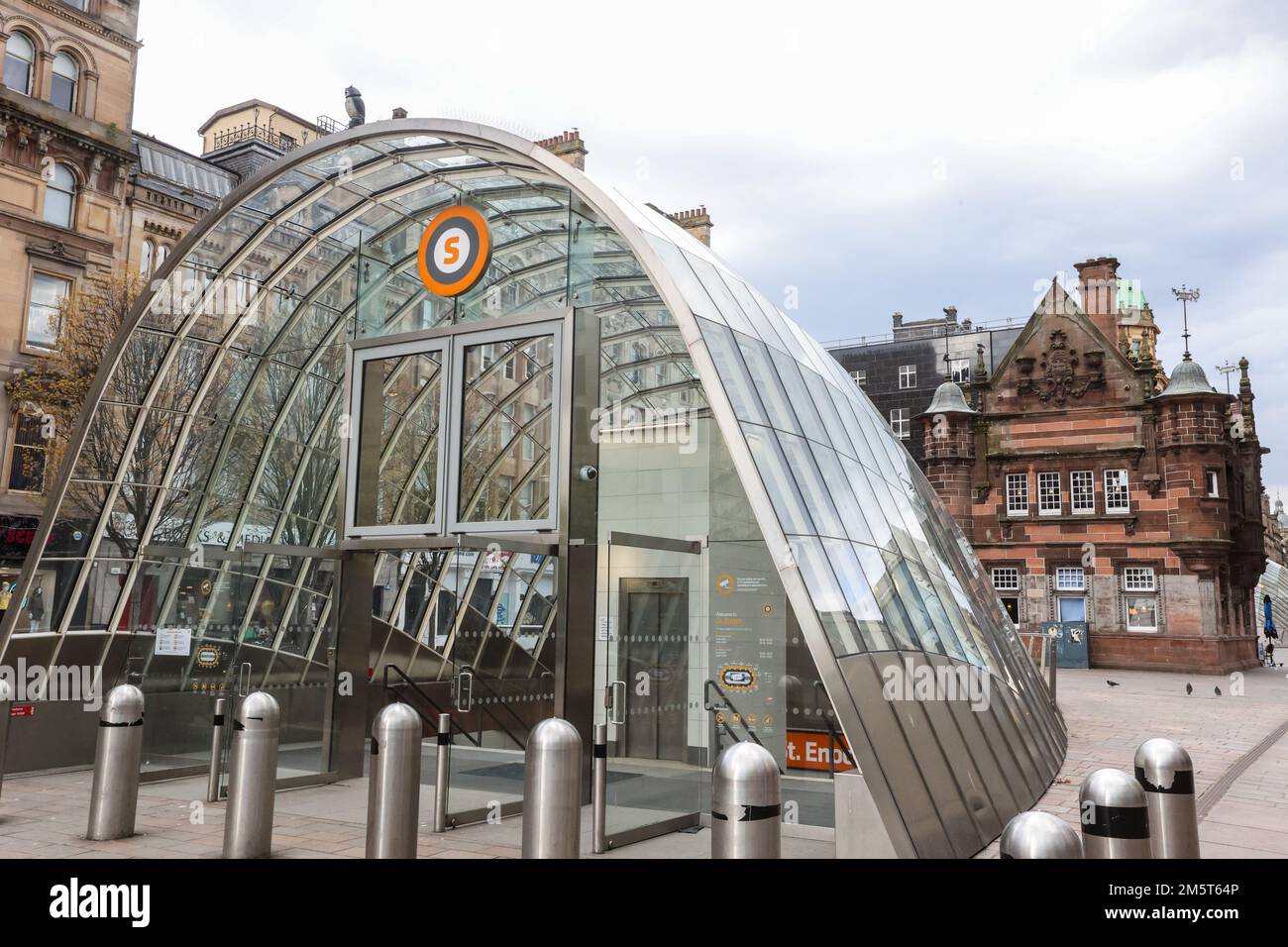 Entrance,to,St Enoch,Subway,underground,train,station,St Enoch Square ...