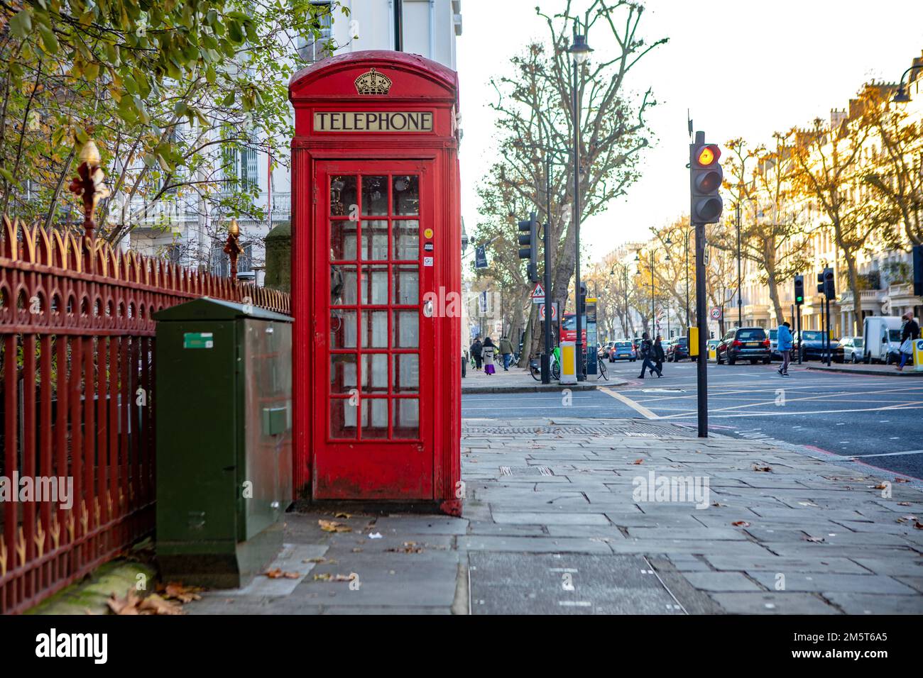 London, England – December 2022. Classic, retro red phone booth. London ...