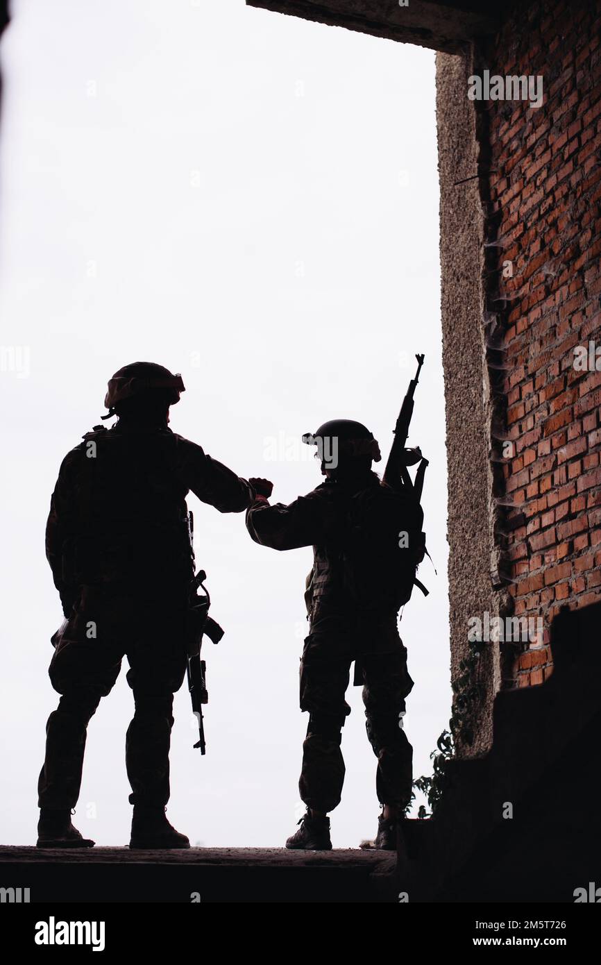 Army photos frontline hi-res stock photography and images - Alamy