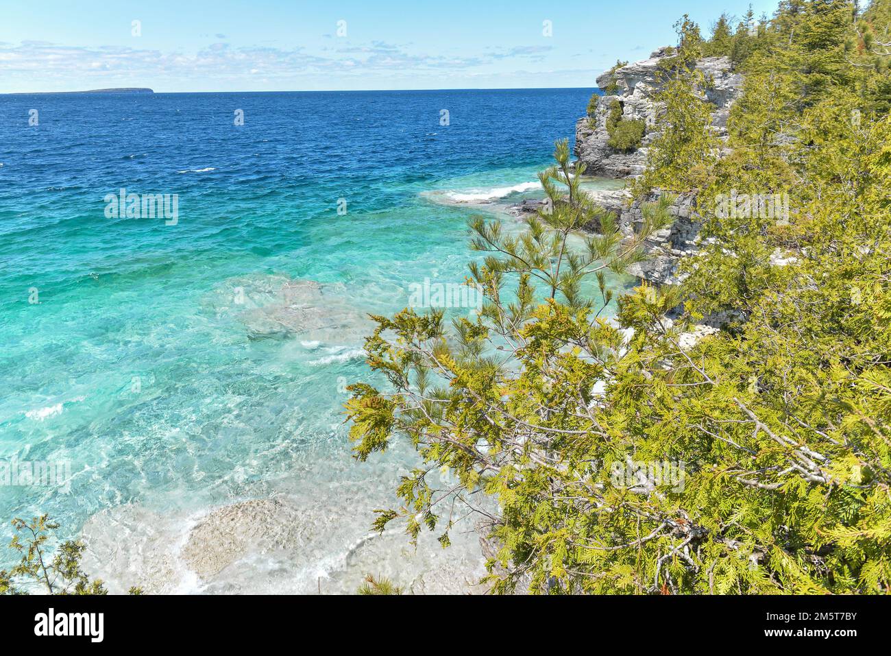 Beautiful landscape of Georgian bay in Bruce Peninsula national park ...