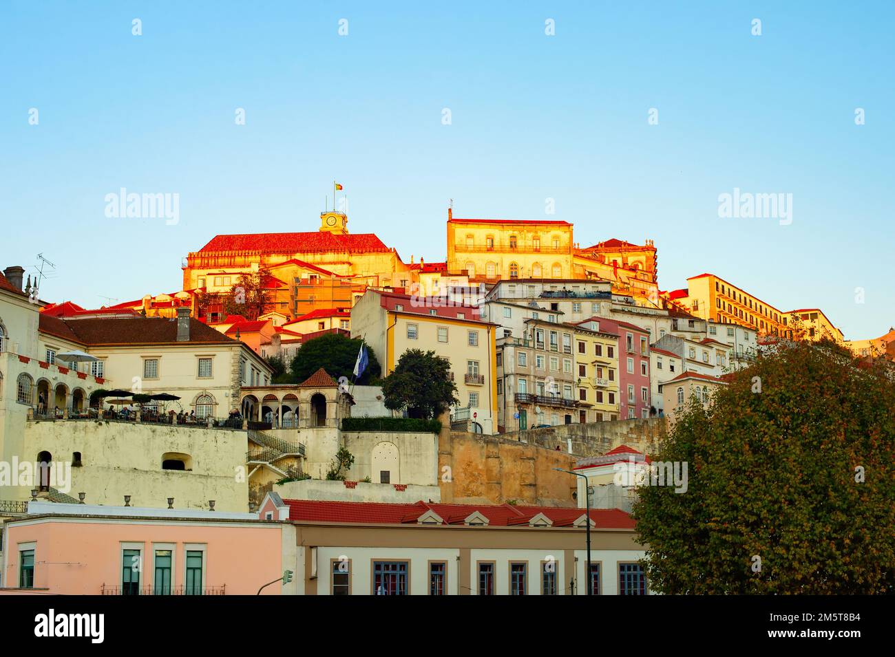 Sao Jorge Fortification in sunset light on the hill, old town ...