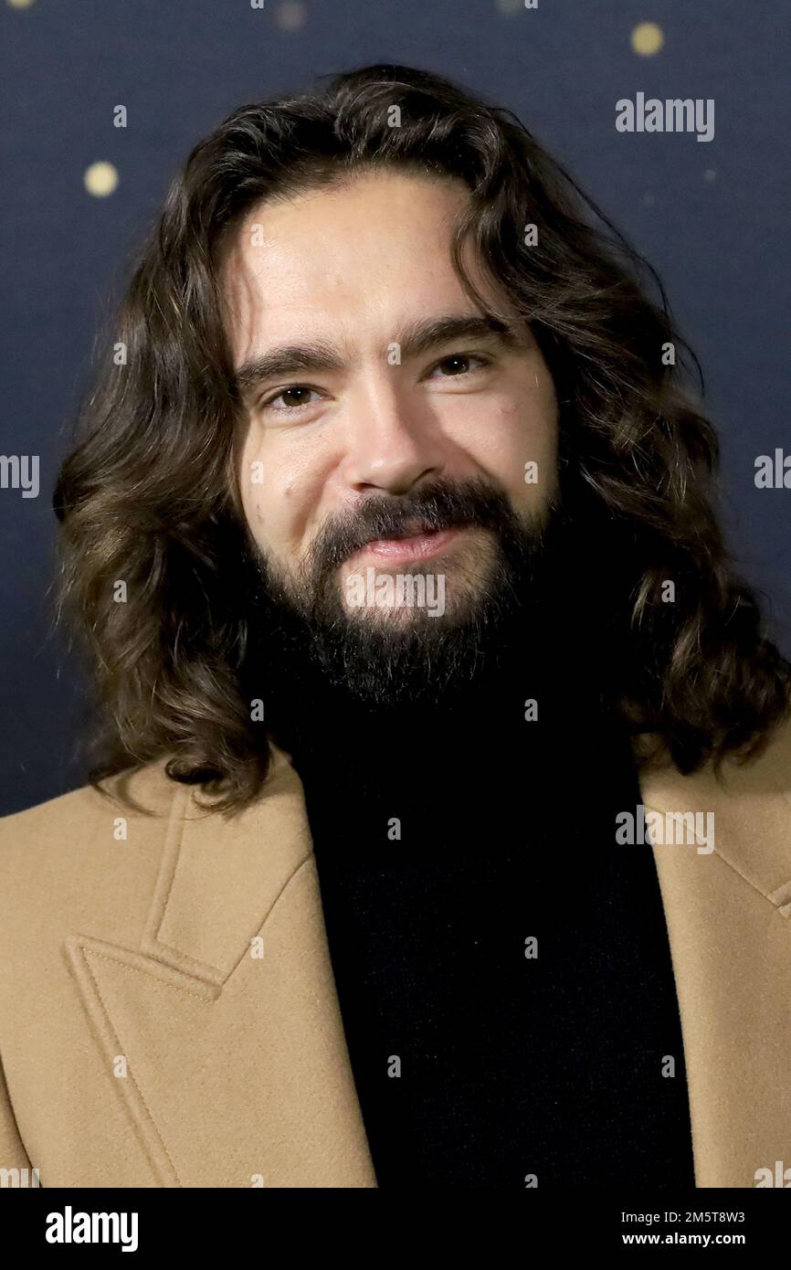 Elton John Live: Farewell From Dodger Stadium Yellow Brick Road Event ...