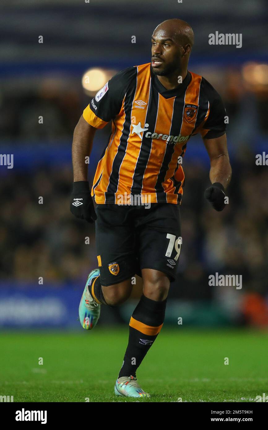 Óscar Estupiñán #19 of Hull City during the Sky Bet Championship match ...