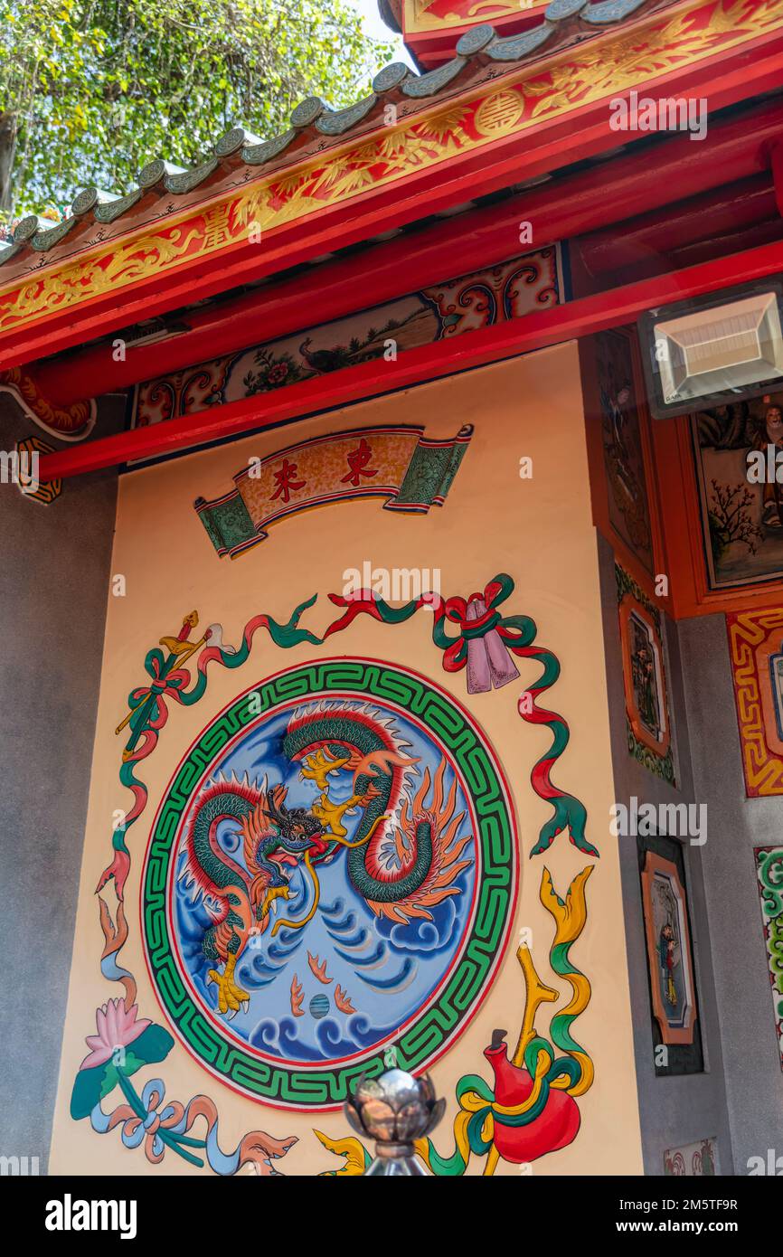 Leng Buai Ia Shrine, the oldest Chinese Buddhist temple. Chinatown ...