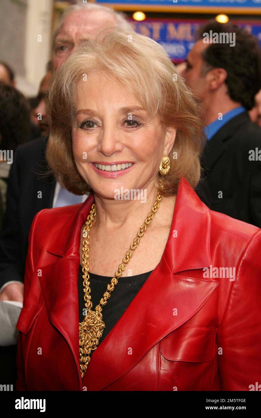 **FILE PHOTO** Barbara Walters Has Passed Away at 93. Barbara Walters ...