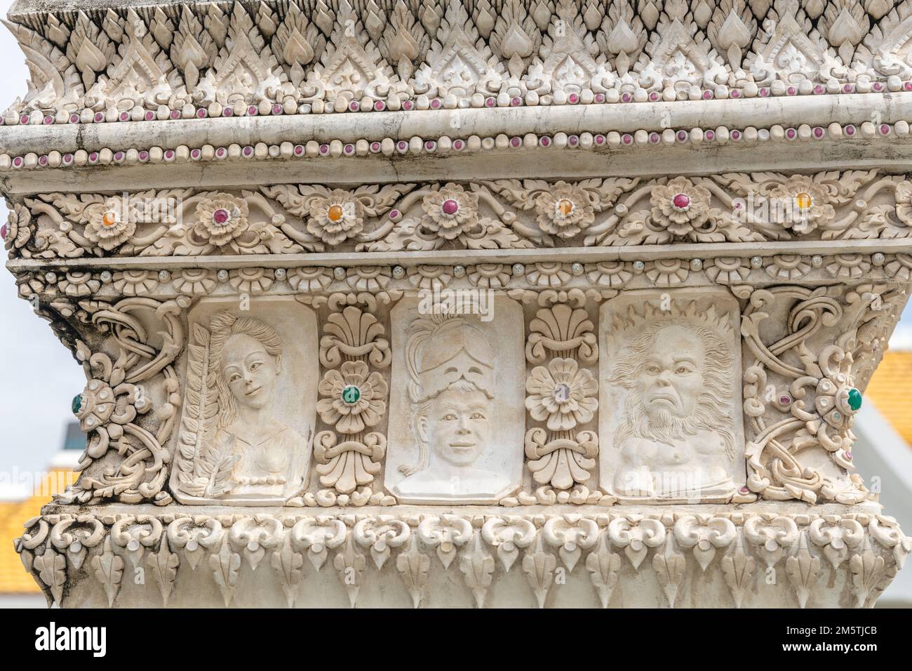 Wat Pariwat Ratchasongkram - Buddhist temple in Bangkok, Thailand ...