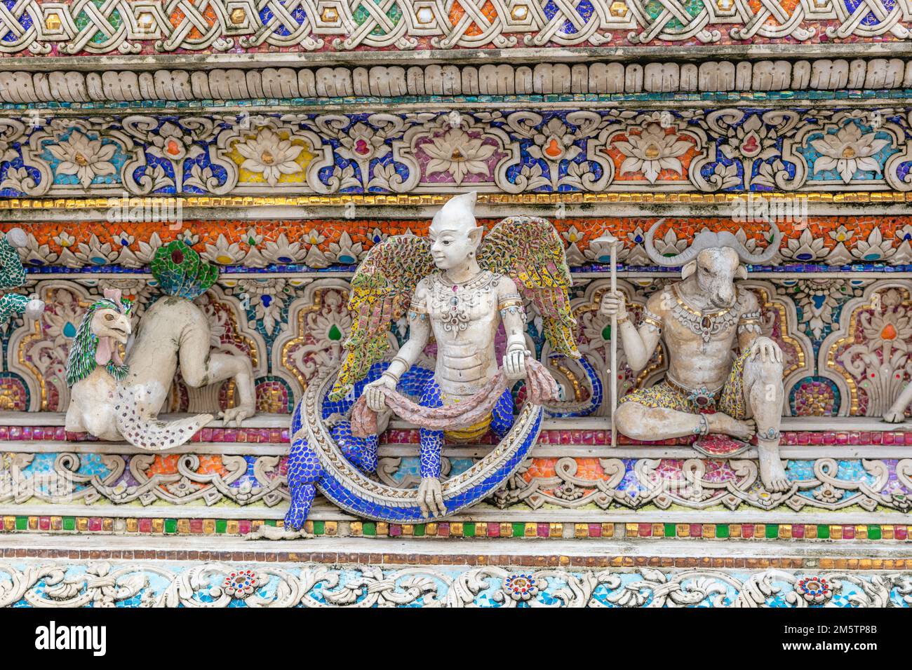 Statues at Wat Pariwat Ratchasongkram - Buddhist temple in Bangkok ...