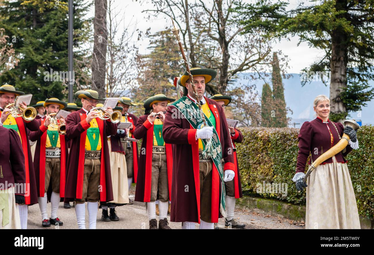 Musicians o the local musical band with their traditional garb - St ...