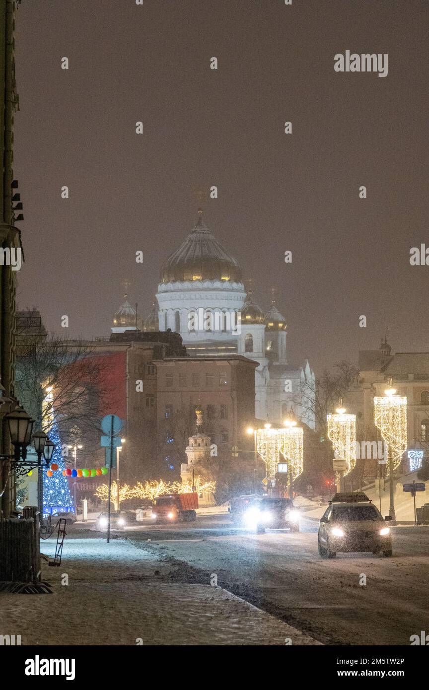Moscow, Russia - December 27, 2022: Cold and deserted Moscow street on ...