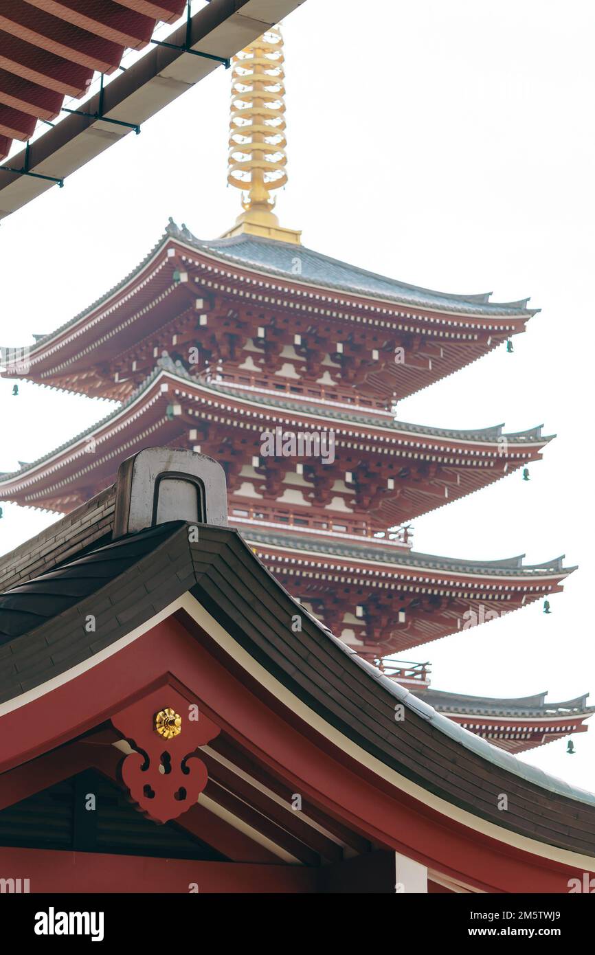Pagoda traditional architecture sensoji hi-res stock photography and ...