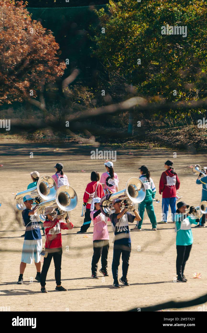Japanese school children in uniform hi-res stock photography and images ...
