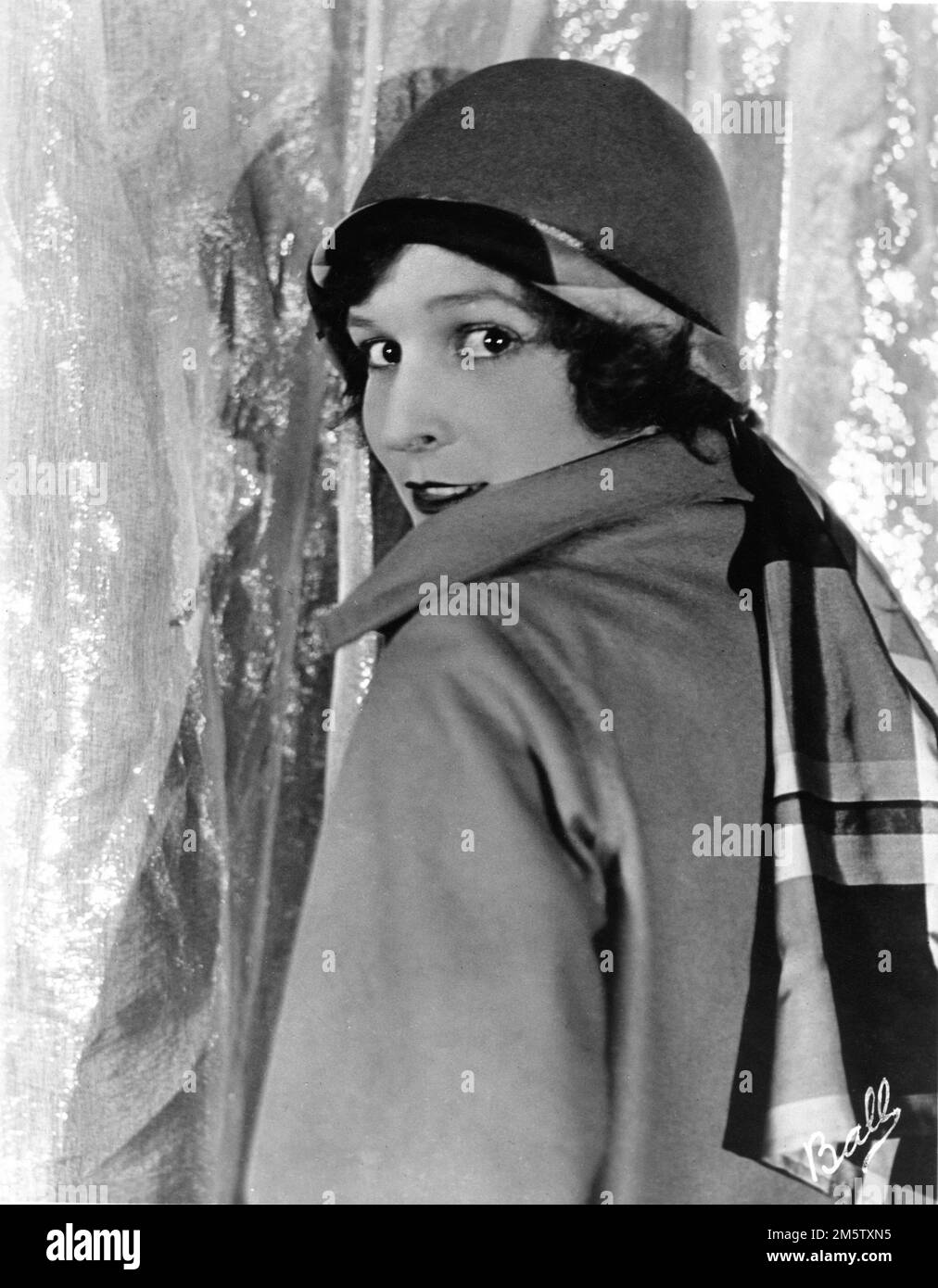 CAROL DEMPSTER circa 1925 Portrait by RUSSELL BALL Stock Photo - Alamy