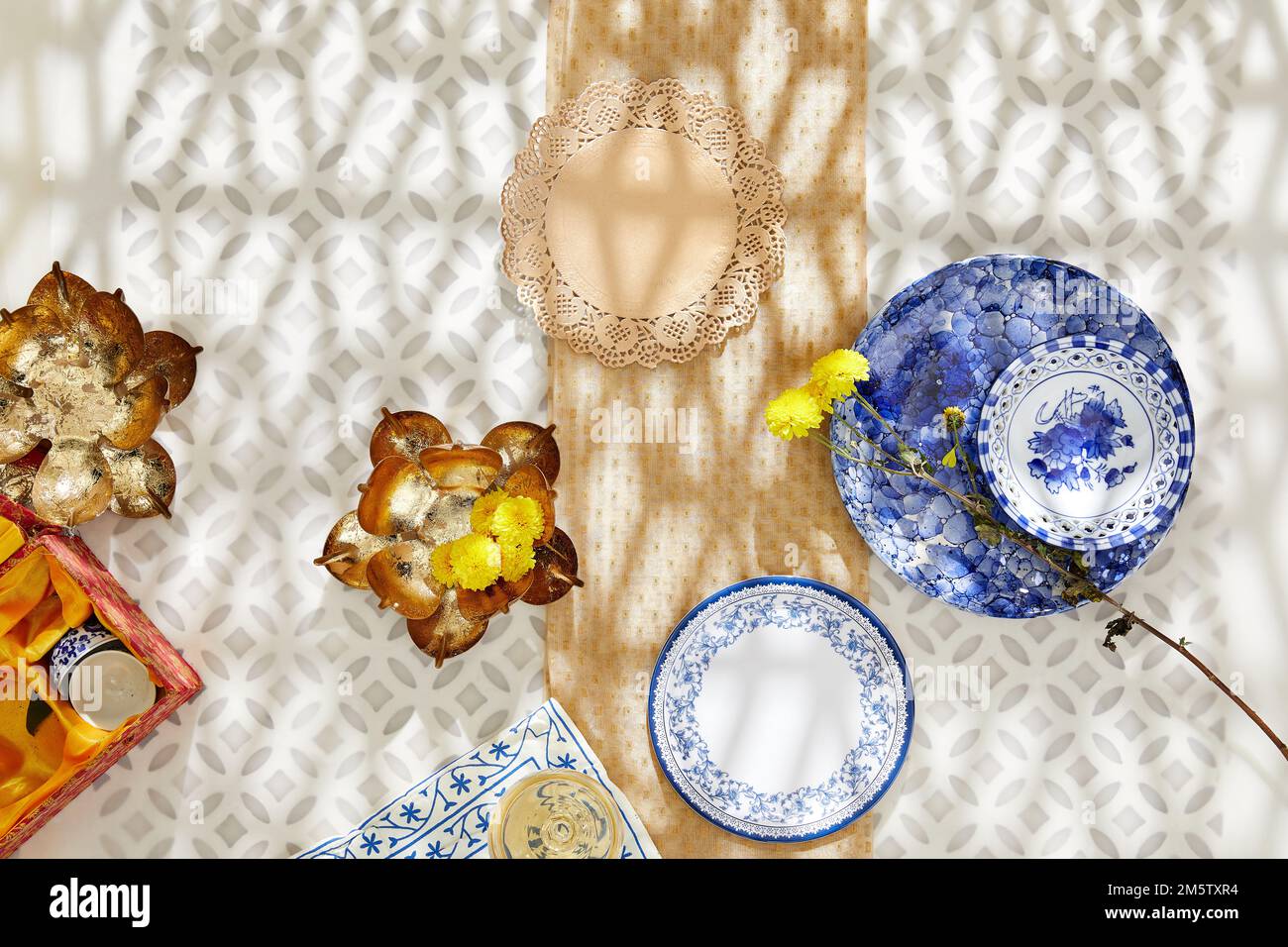 Indian photo shoot hi-res stock photography and images - Alamy