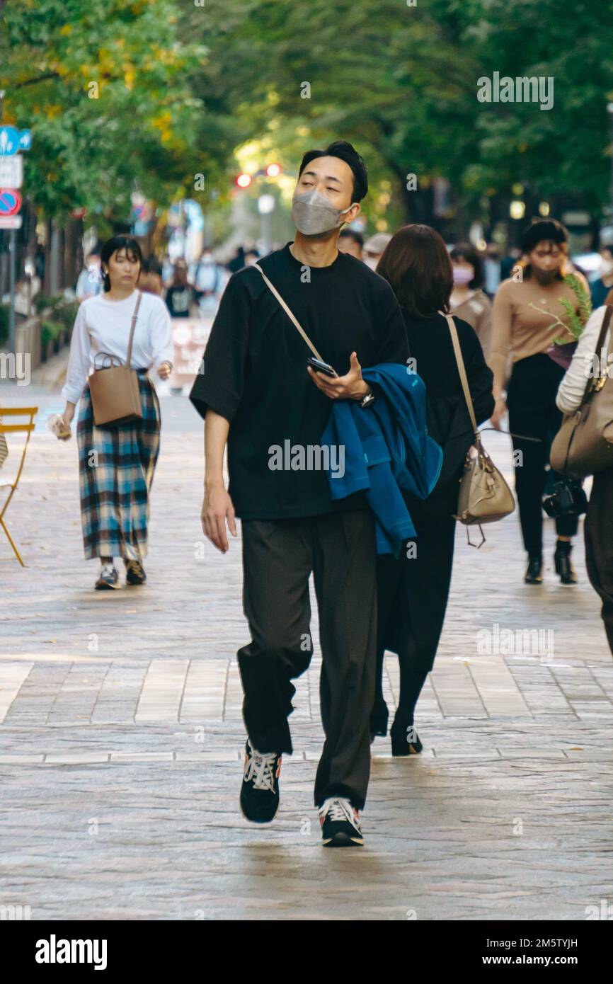 Tokyo street style young japanese hi-res stock photography and images ...