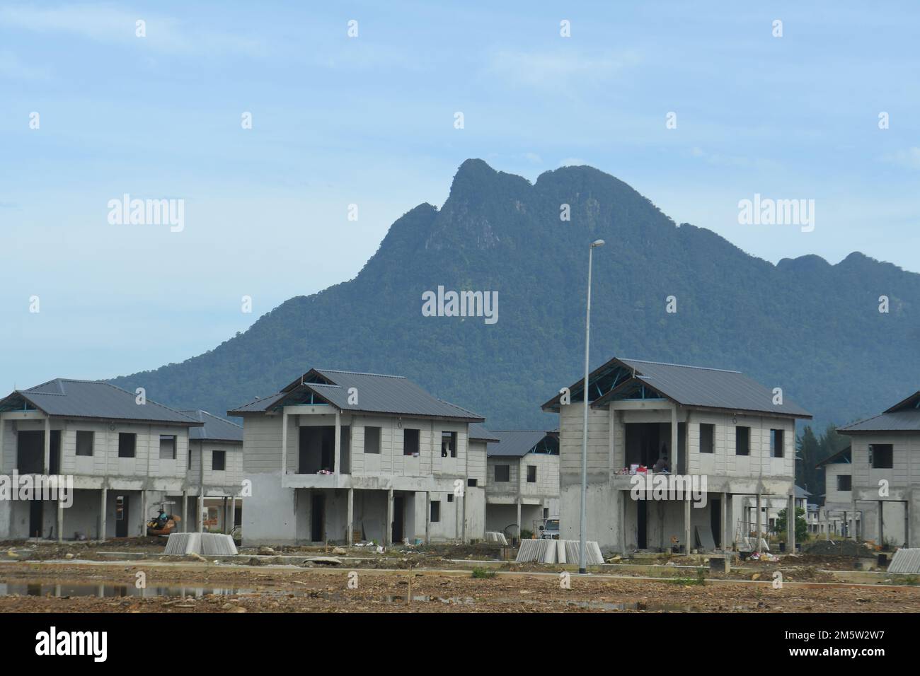 Santubong housing hi-res stock photography and images - Alamy