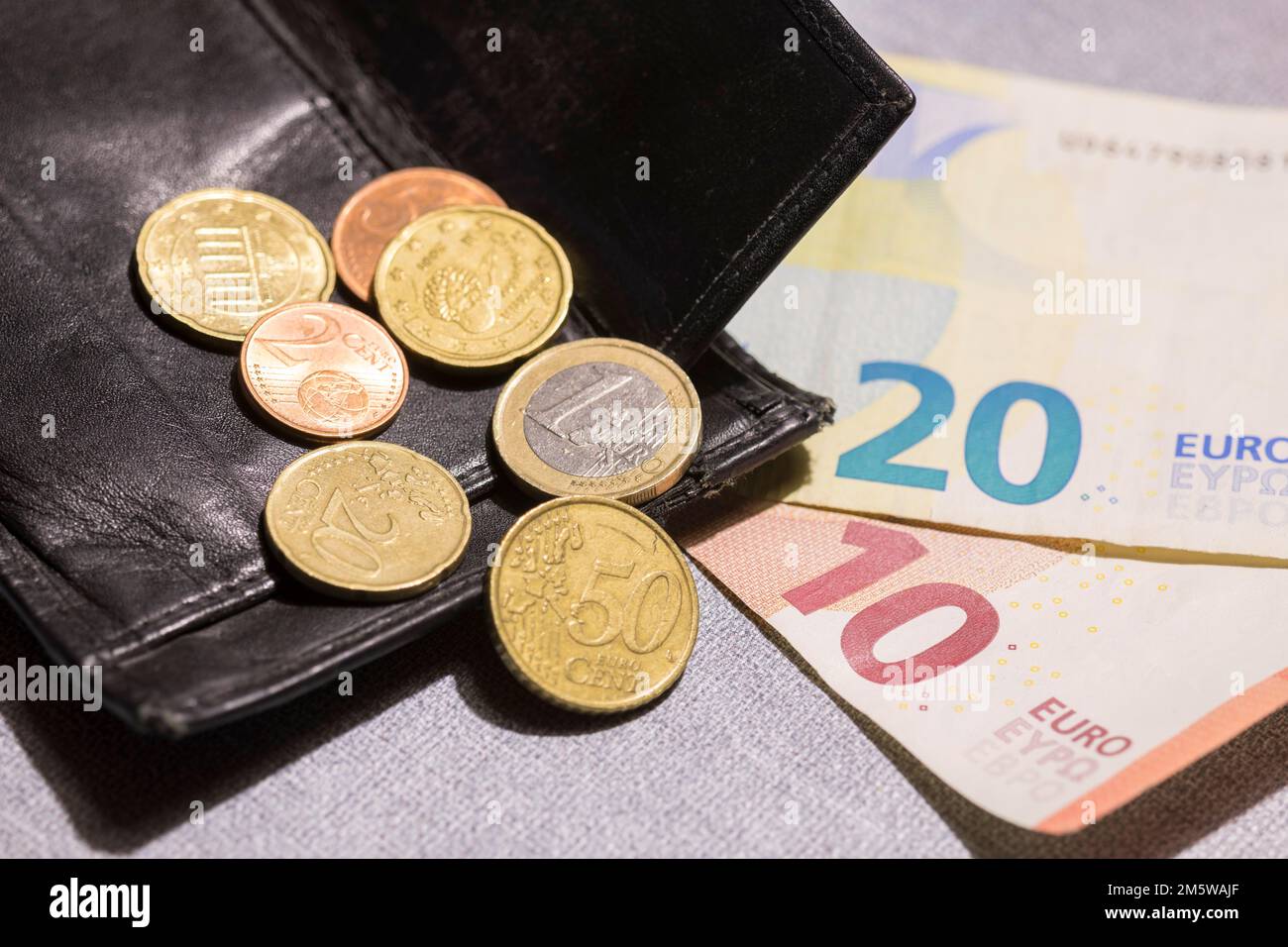Wallet with coins and notes, euro, Germany Stock Photo - Alamy