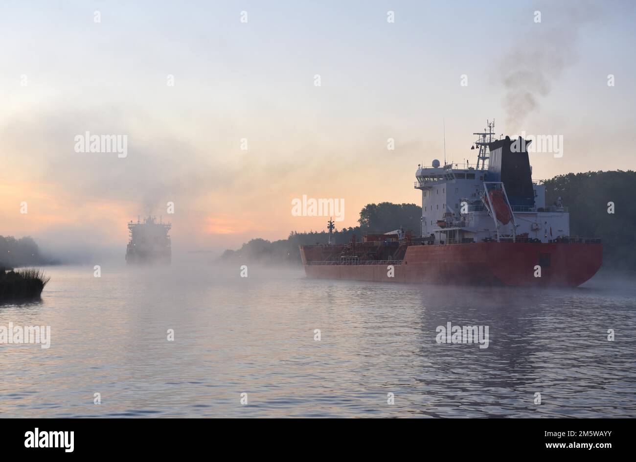 Tanker in kiel canal hi-res stock photography and images - Alamy