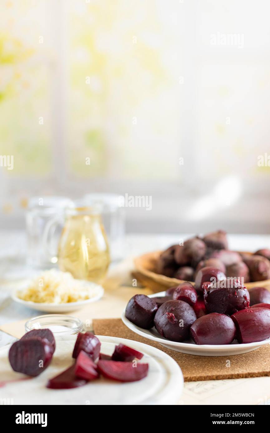 Food photography, beetroot (beta) pickling, beetroot Stock Photo - Alamy