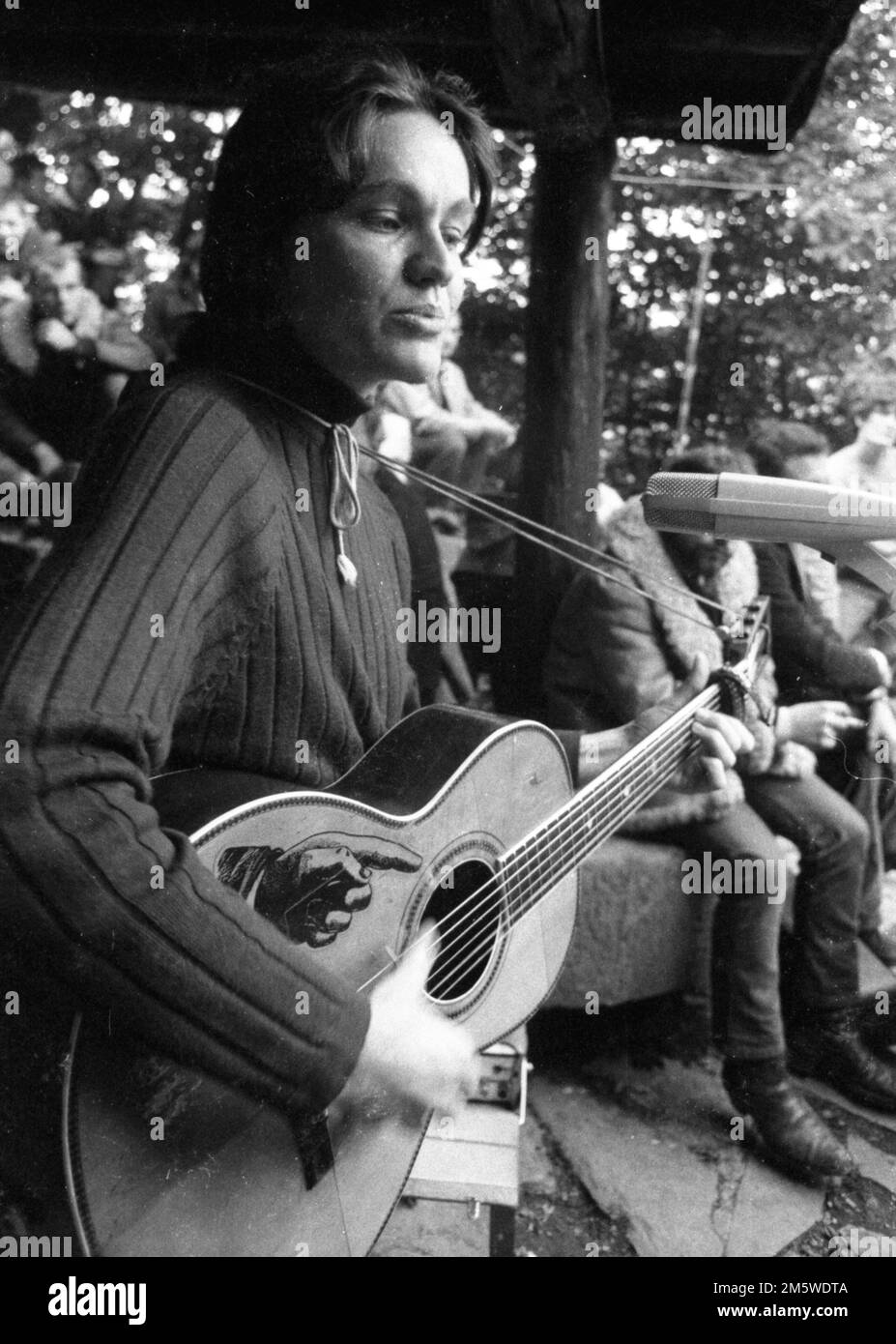 3rd Festival of Chanson and Folklore on 26. 5. 1966 at Waldeck Castle ...