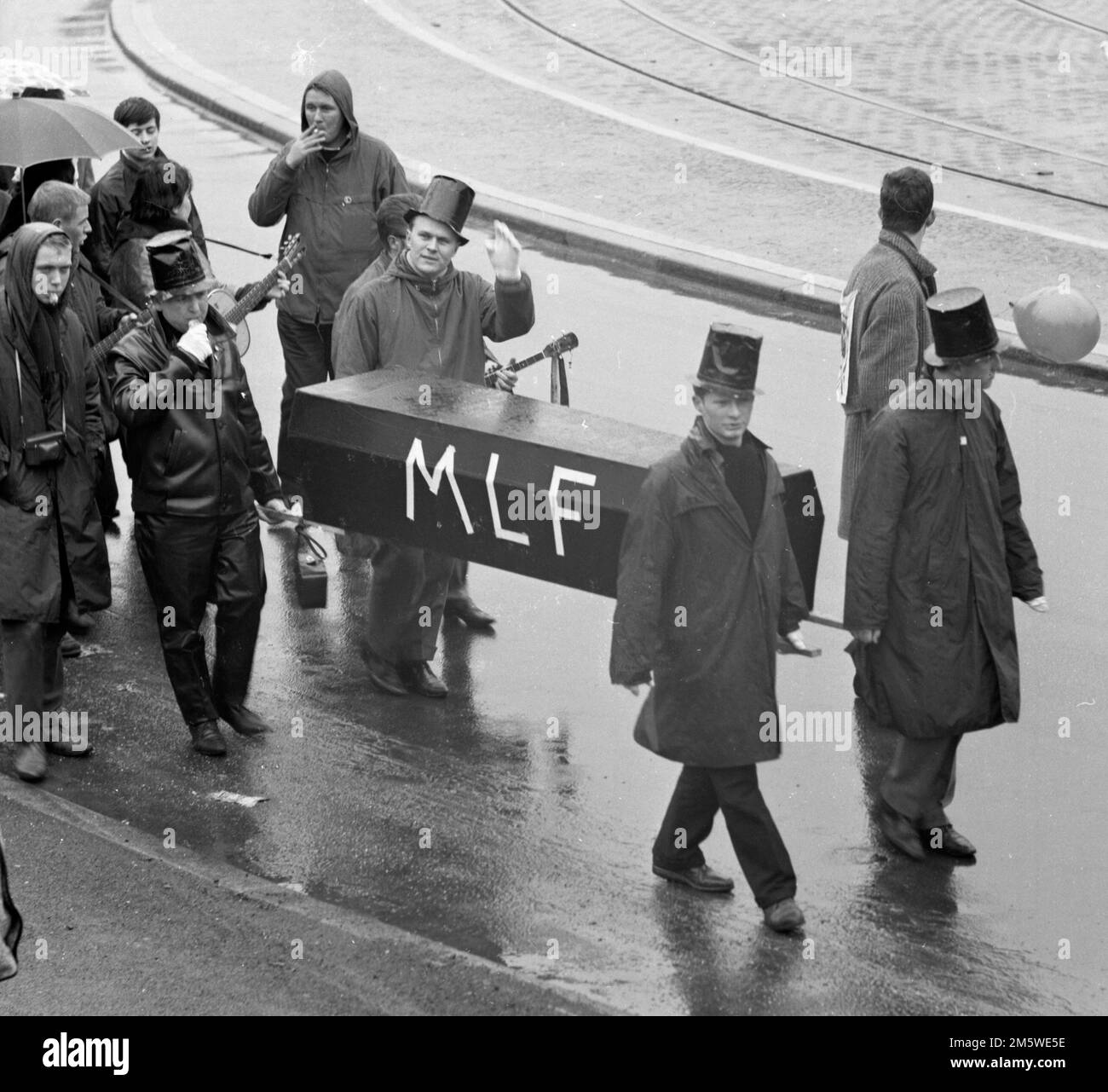 The Easter march of the opponents of nuclear weapons, here in the Ruhr ...