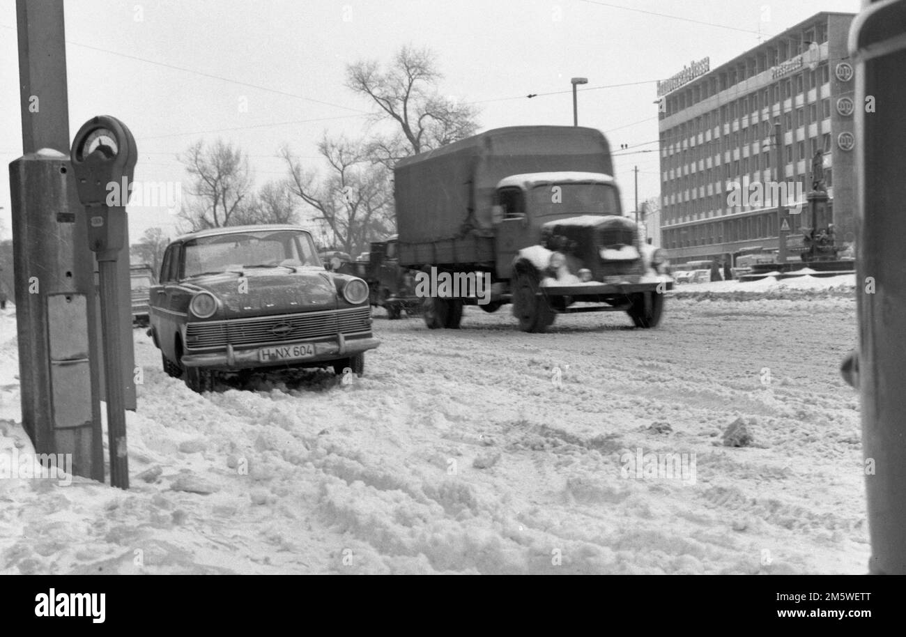 The city of Hanover and the state of Lower Saxony in the 1950s and ...
