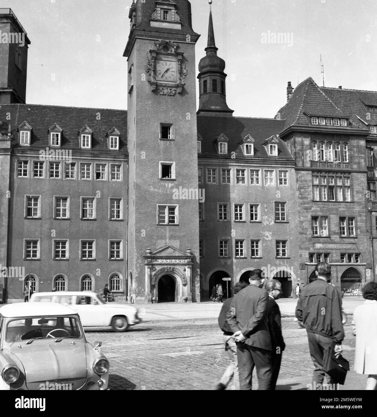 Scenes in Leipzig in 1974, here on 9. 4. 1974 in everyday life in the ...