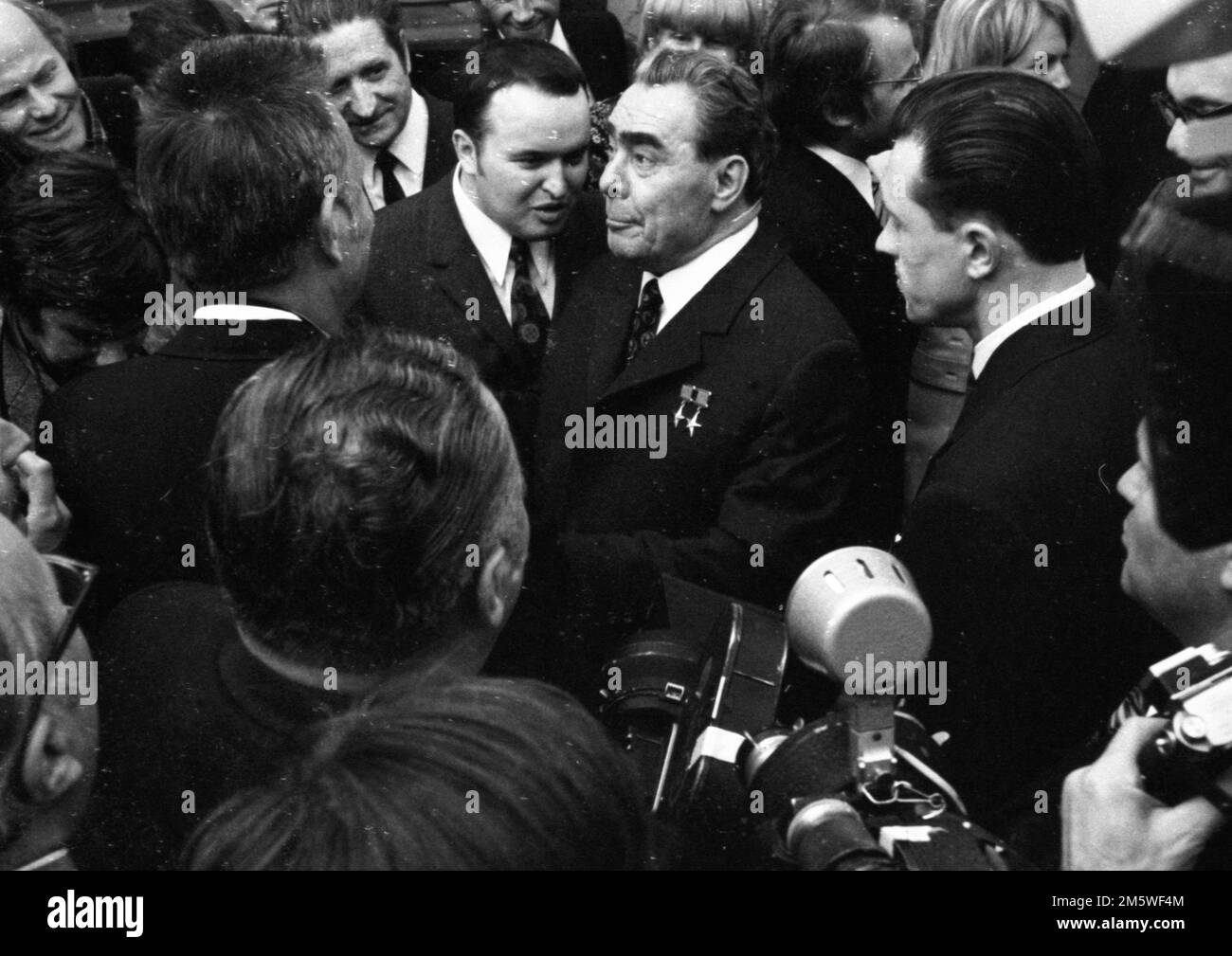 On the arrival of the Soviet Head of State and Party Leonid Brezhnev by ...