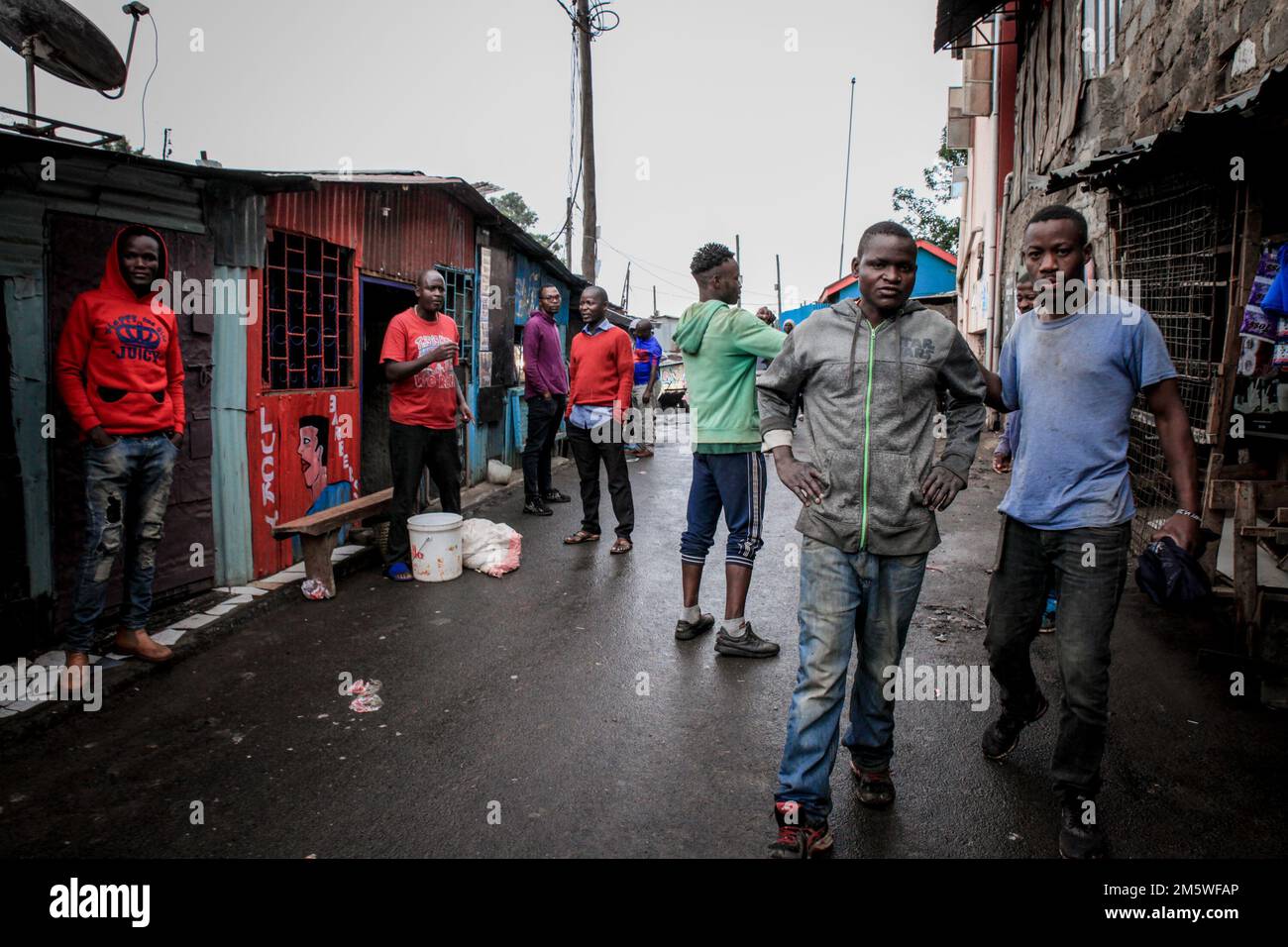 Nairobi, Kenya. 27th Dec, 2022. Residents walking past the busy streets ...