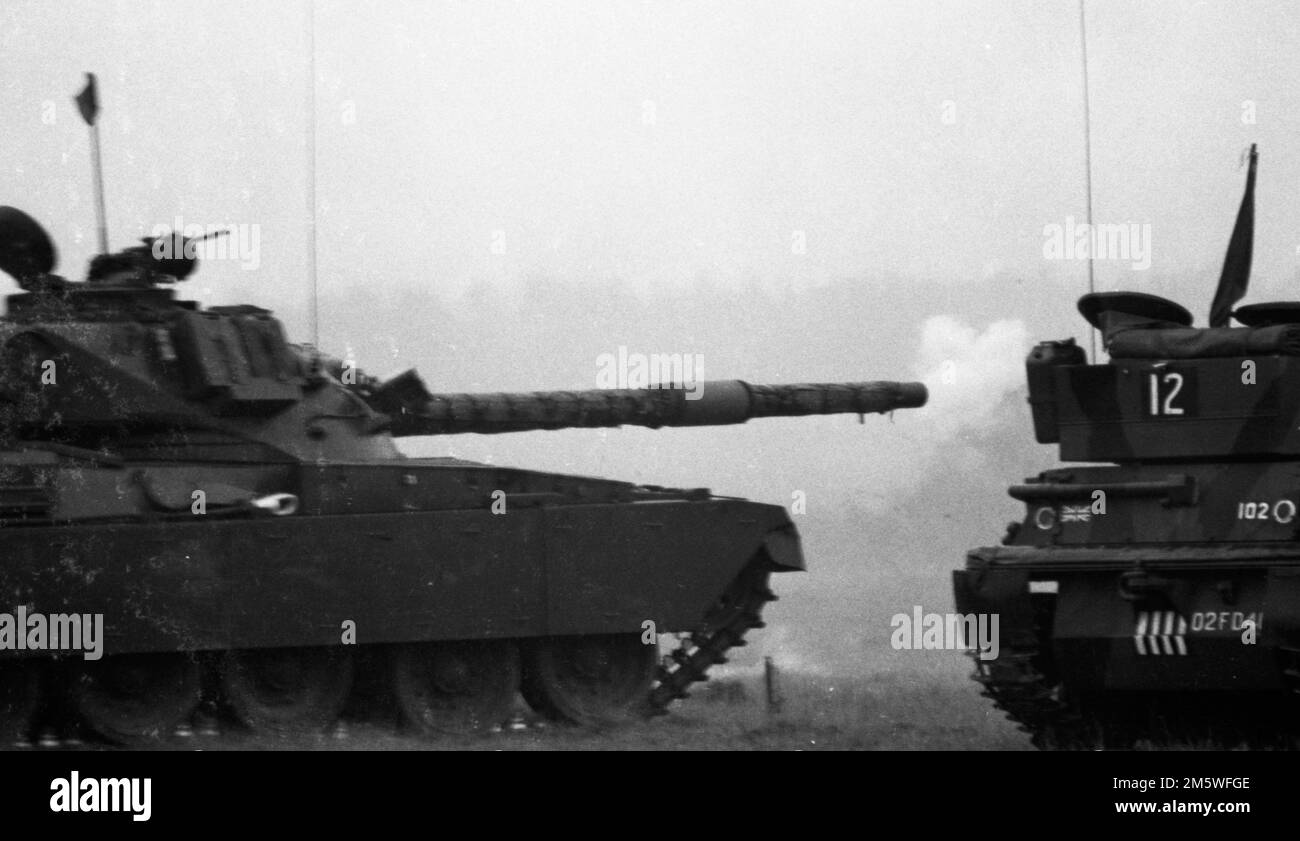 Bundeswehr practice shooting on 27. 11. 1975 in Soltau-Weizendorf ...