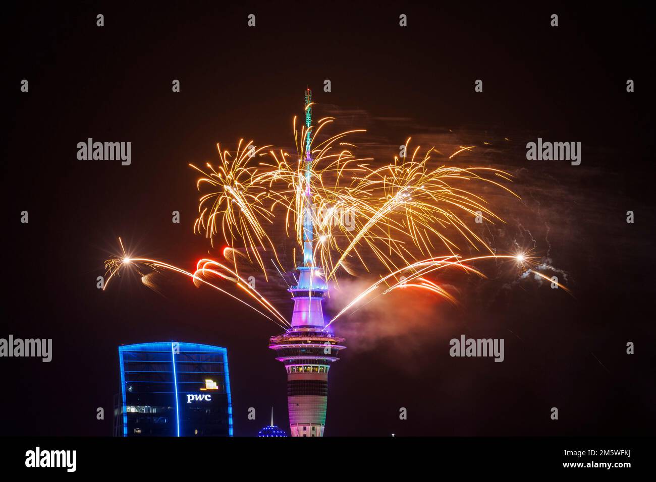 Auckland, New Zealand, 01 Jan, 2023. Auckland welcomes in the 2023 new ...