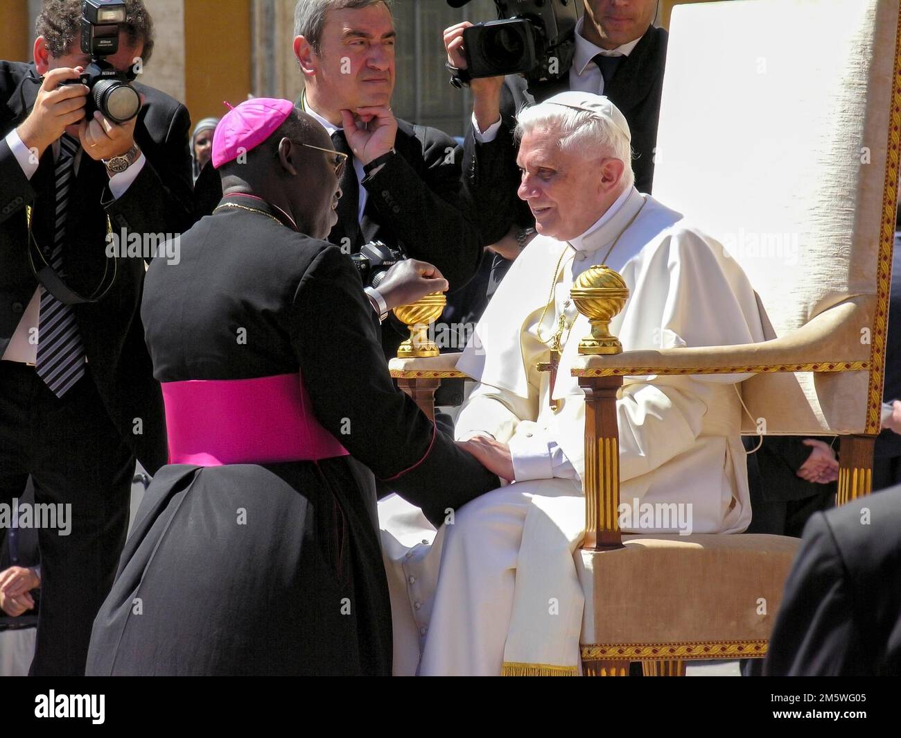 Pope Benedict XVI Joseph Ratzinger welcomes a bishop to the 1st ...