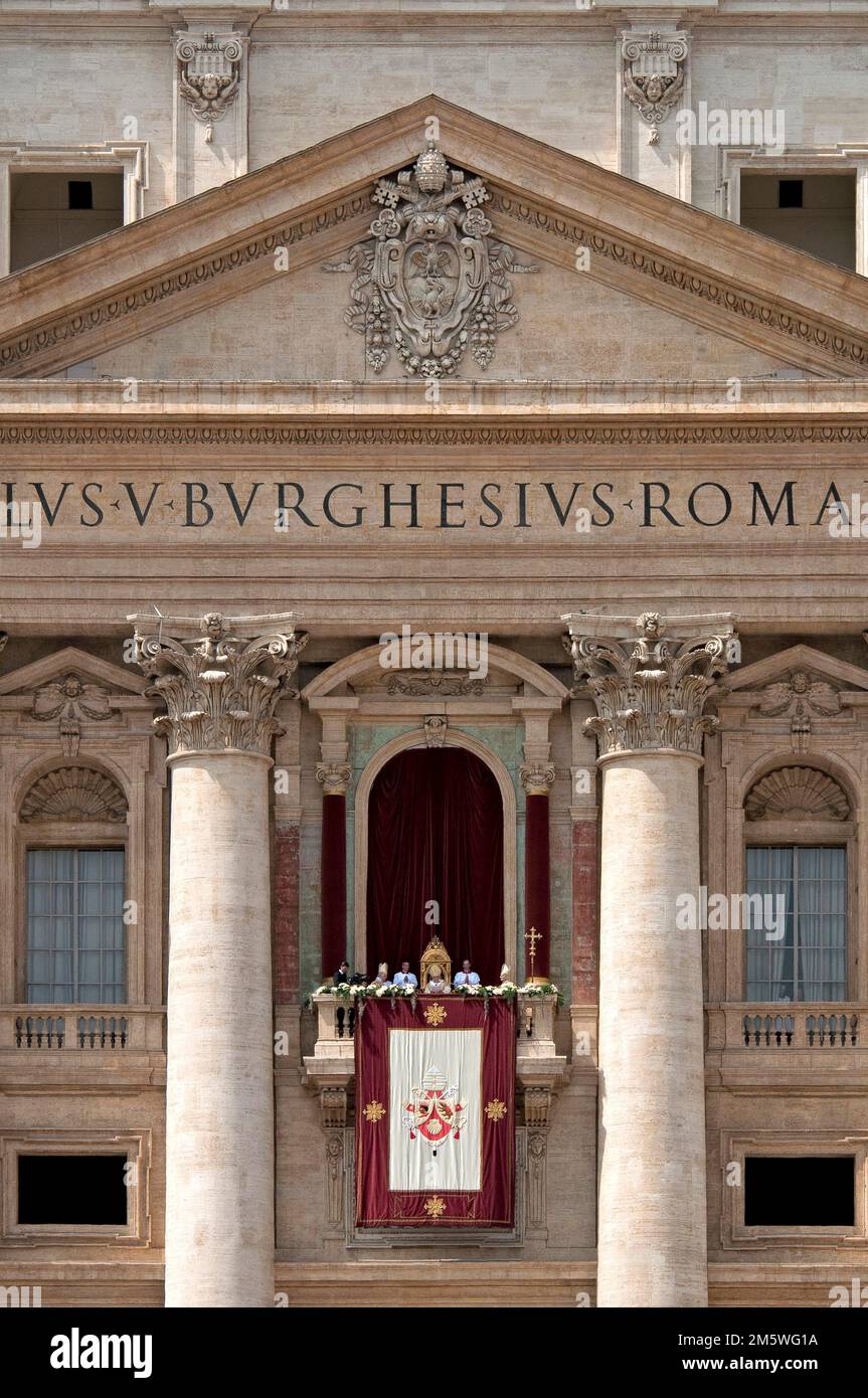 St. Peter's Basilica with Pope Benedict XVI for the Papal Blessing Urbi ...