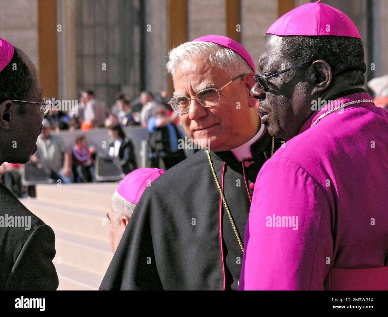 Bishops in conversation, first papal audience, Pope Benedict XVI ...