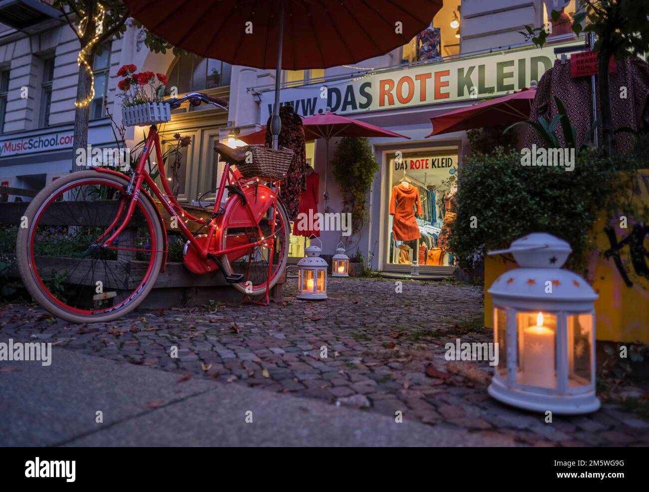 The Red Dress, Lantern, Bicycle, Germany, Berlin, 18. 10. 2020 ...