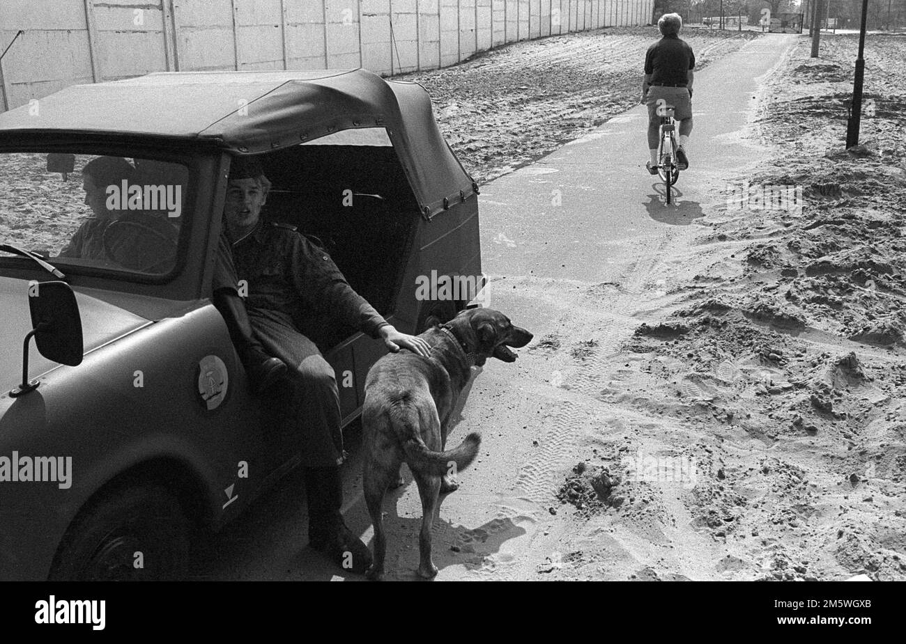 GDR, Berlin, 22, 04. 1990, border strip between the walls near Frohnau ...
