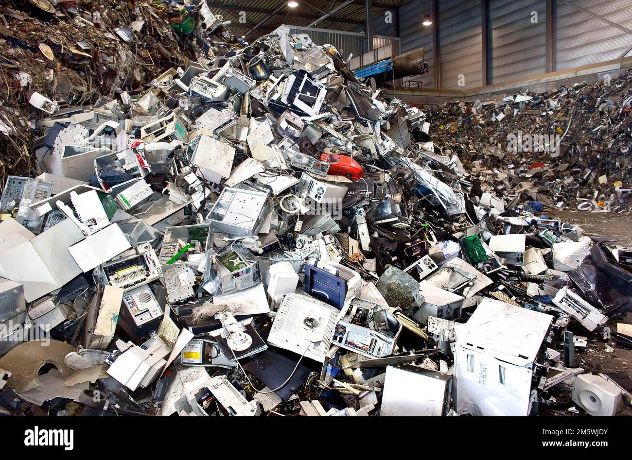 Storage of e-waste E-waste. Electronics recycling by sims, .eindhoven ...