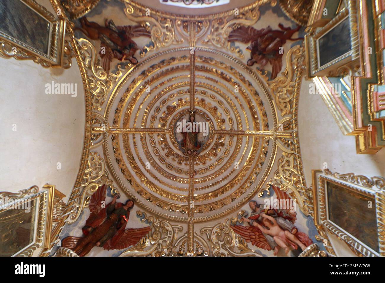 New spanish baroque architecture hi-res stock photography and images ...